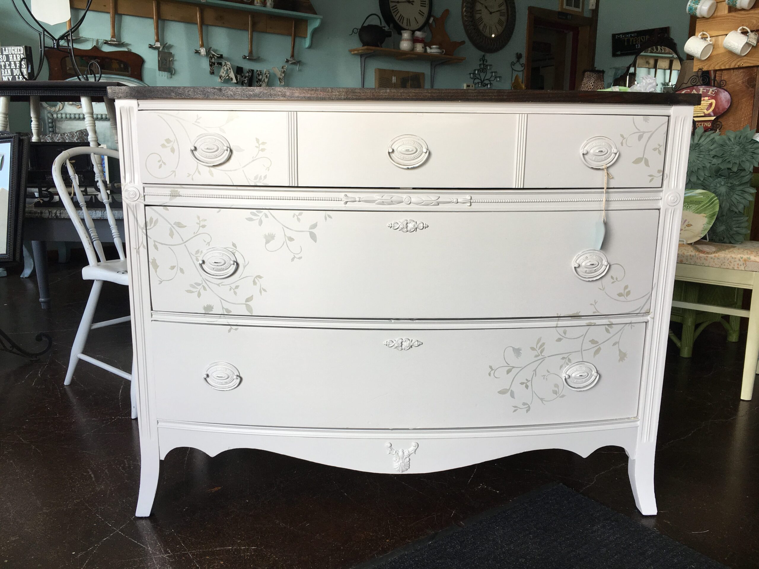 Seagull Gray – The Perfect All Around Color – KellaChic